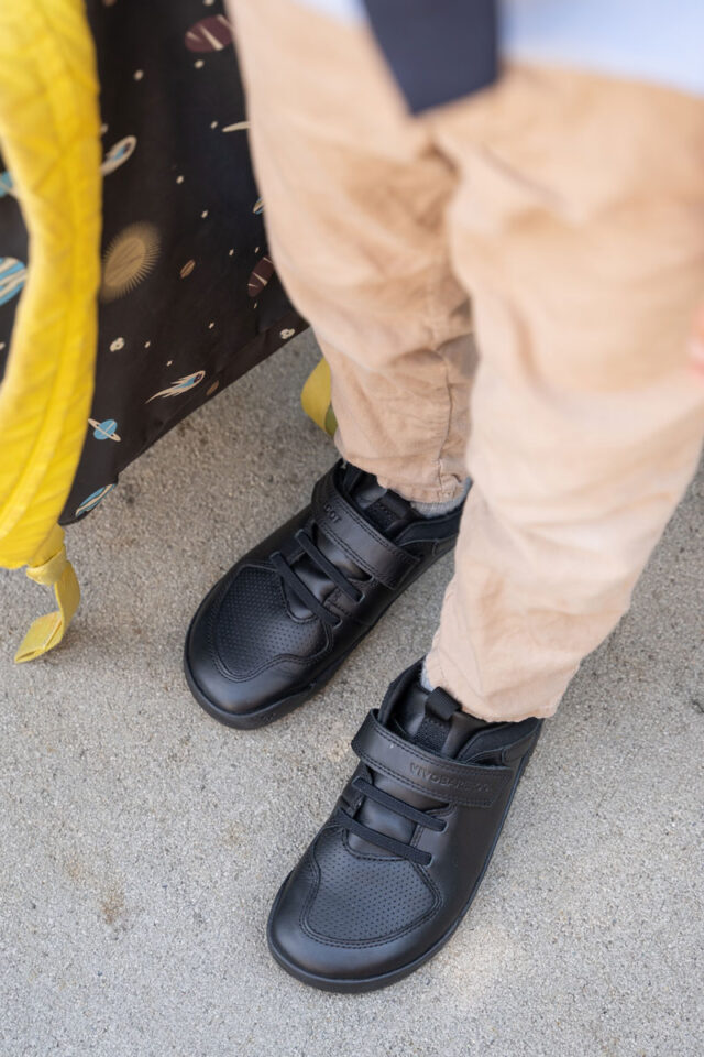 9 Best Barefoot Shoes for Kids (durable + comfortable)